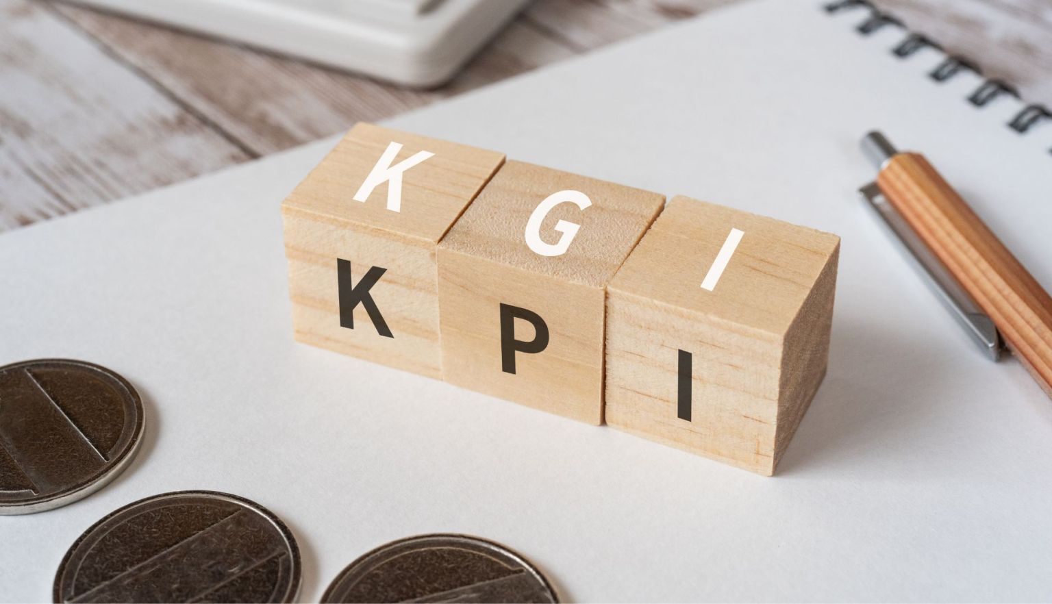 KGIとKPIの違いとは？達成するための設定方法やOKRについてもわかりやすく解説 | データで越境者に寄り添うメディア データのじかん